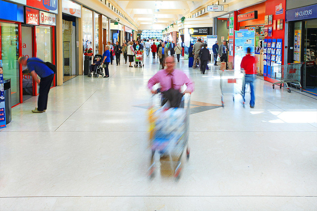 Centro Commerciale Bonola - Il primo della città di Milano